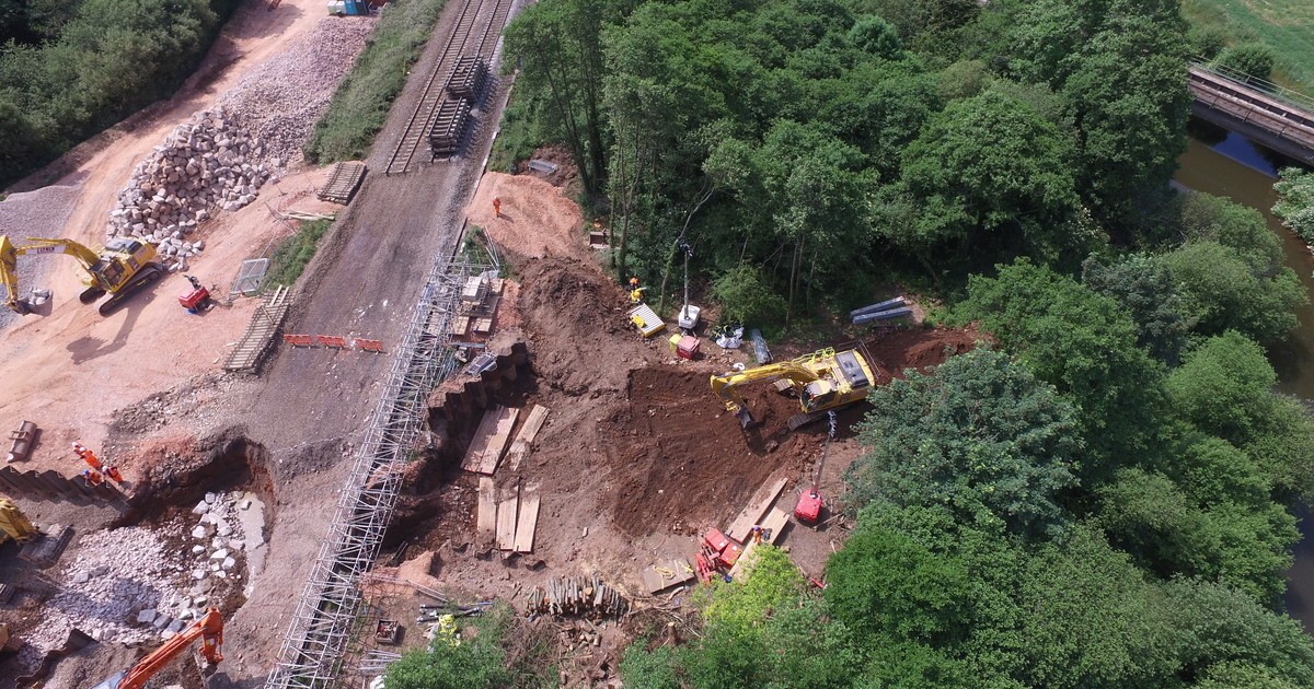 Cowley Bridge Flood Alleviation | AmcoGiffen