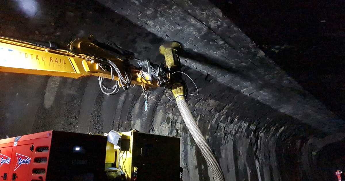 Pioneering tunnel cleaning equipment | AmcoGiffen