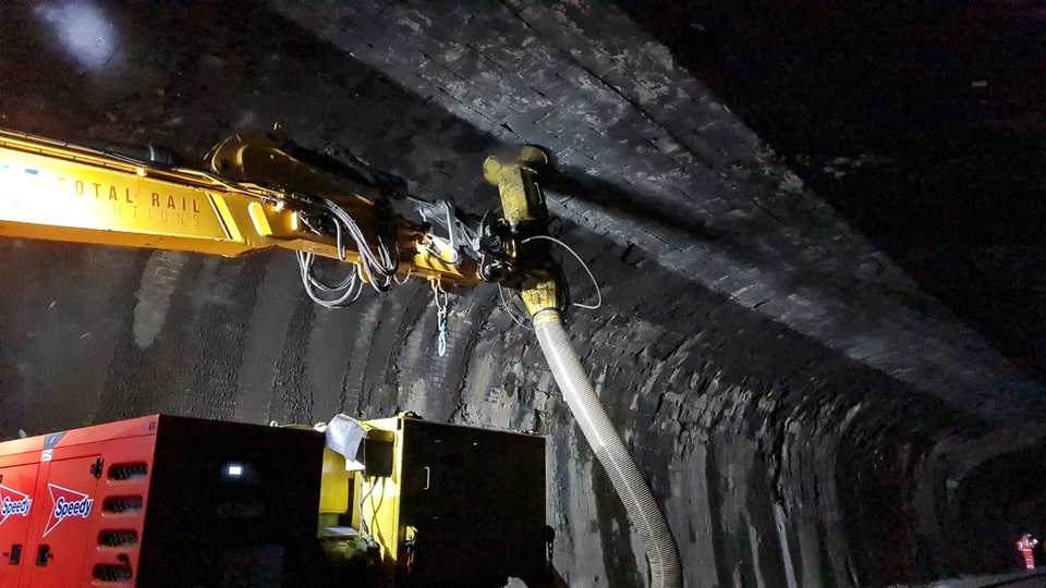 Pioneering tunnel cleaning equipment | AmcoGiffen