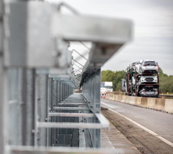 A180 Railway Triangle Parapet | AmcoGiffen